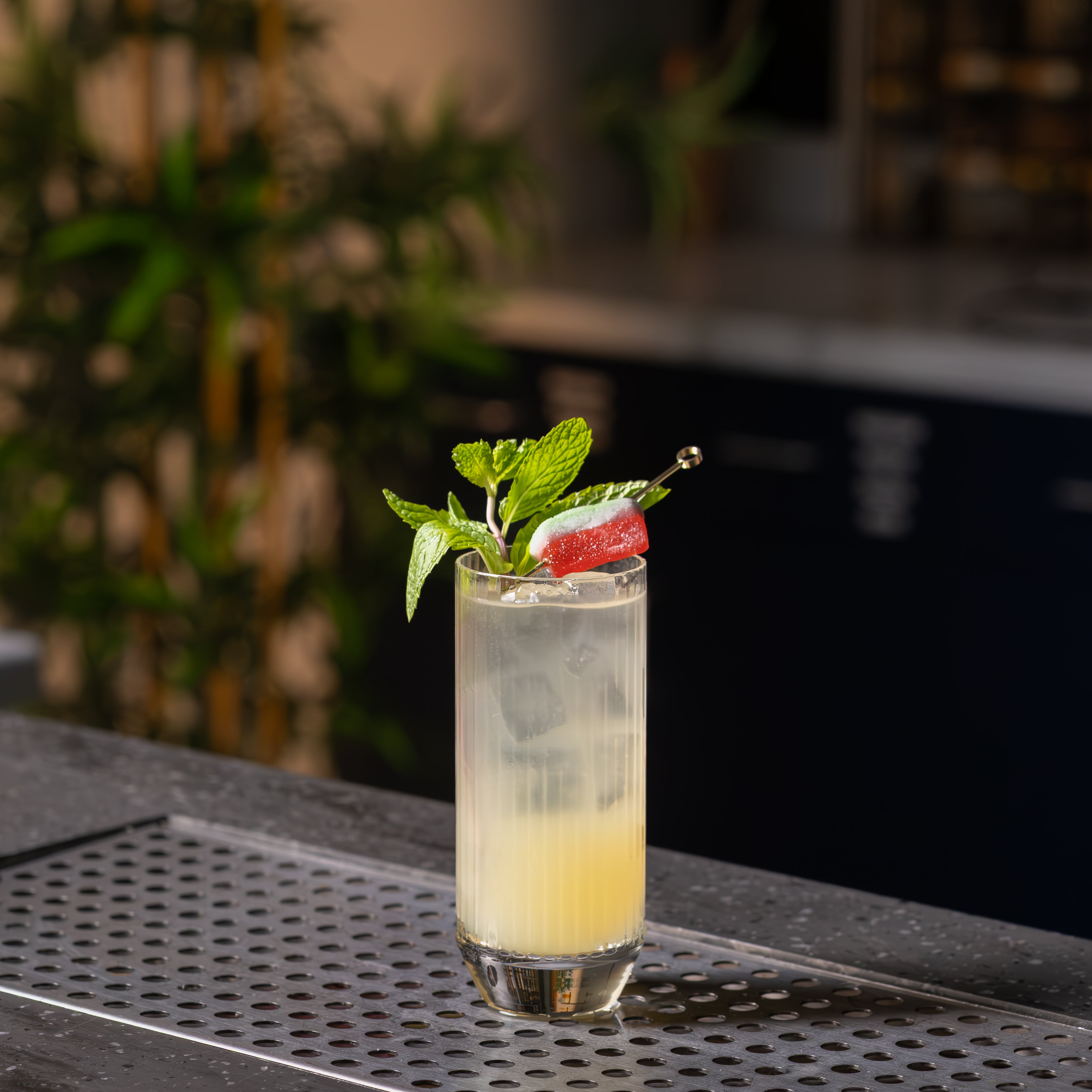 Non-Alc Midnight Sun – Liber & Co.