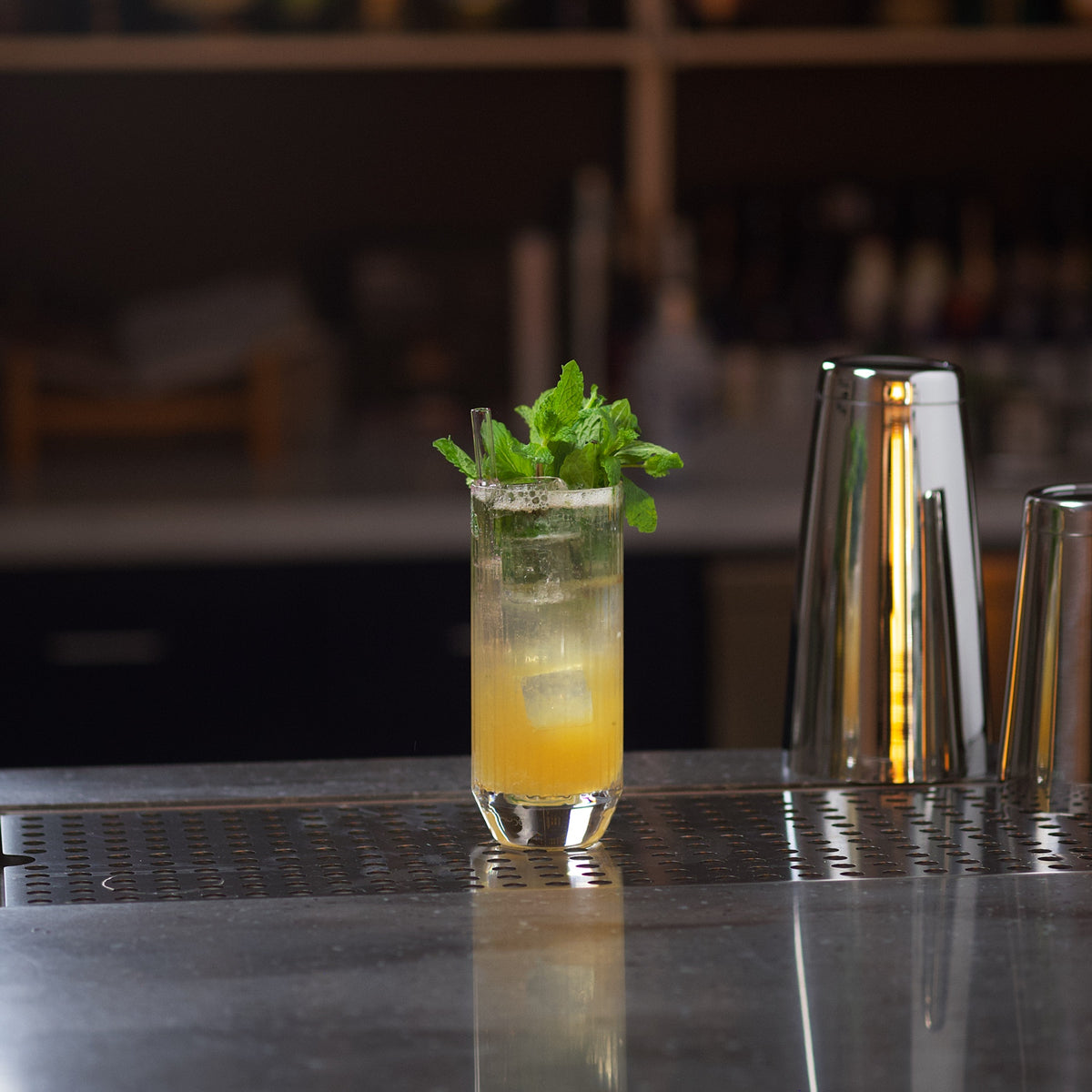 Peach Highball - Liber & Co.